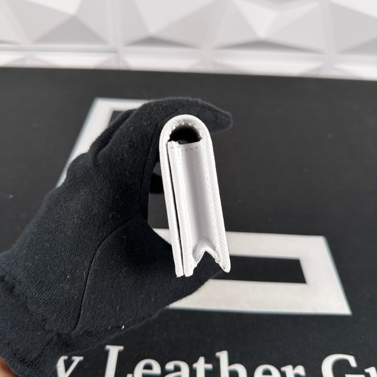 Creed Leather Wallet – Luxury Leather Guys